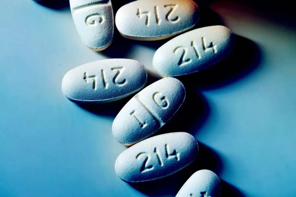 Zoloft Sertraline Uses Benefits And Side Effects Kolli